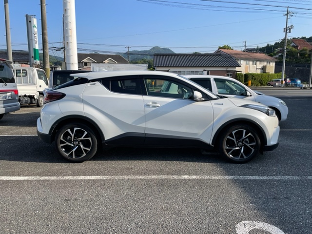 トヨタ C-HR | 美祢マツダ